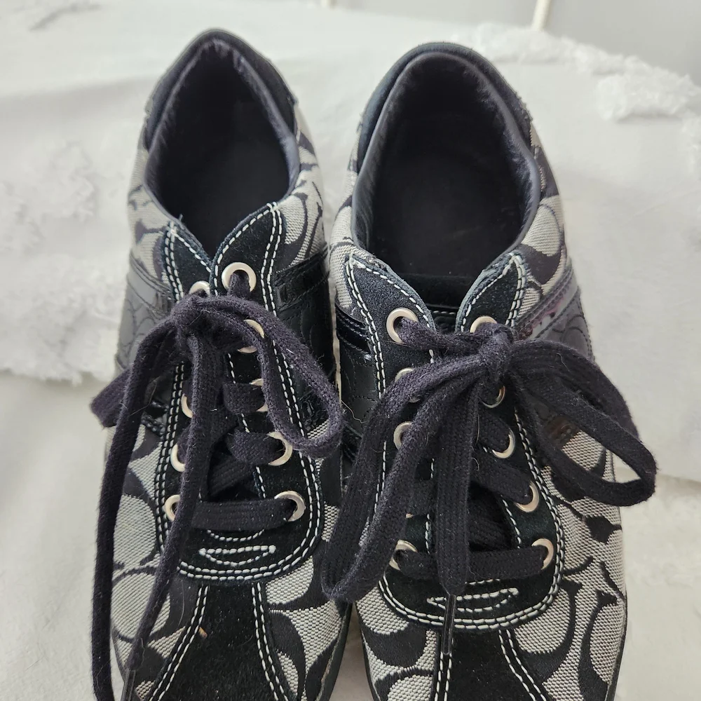 Coach | Shoes | Coach Meagan New Black And Gray Patterned Sneakers 75 ...